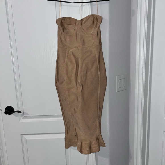 PrettyLittleThing | Dresses | Closet Clean Out Sale | Poshmark